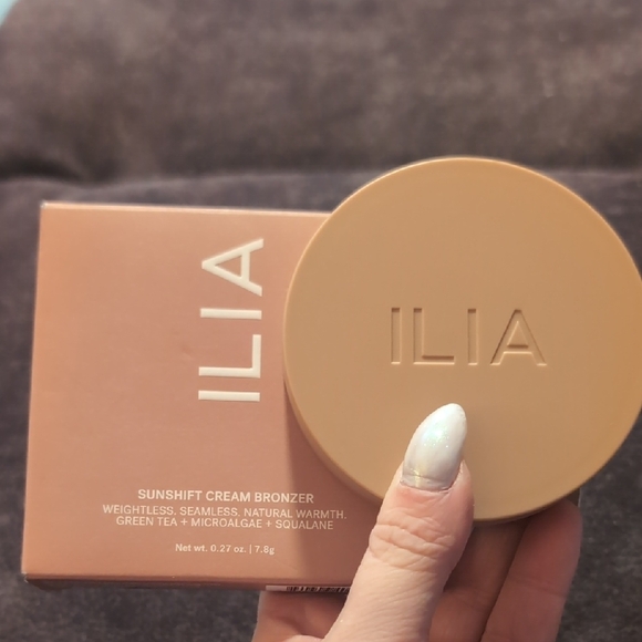 ILIA | Makeup | Ilia Sunshift Cream Bronzer Cream | Poshmark